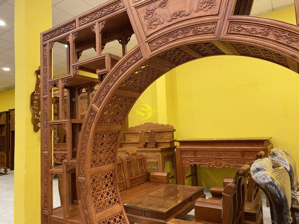 Tủ tivi kết hợp vách ngăn phòng gỗ hương đá 3m x 2m5 x 35cm - TTV1005